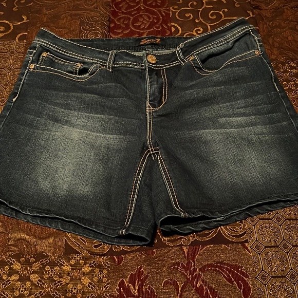 Seven7 | Shorts | Seven7 5 Inch Jean Short | Poshmark